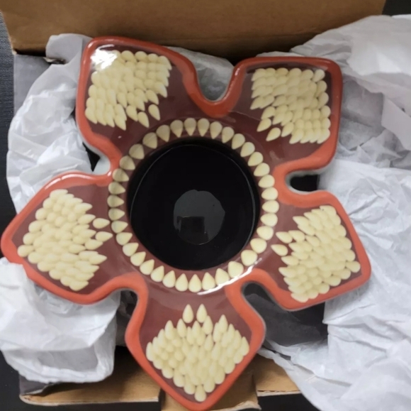 Paladone | Office | Stranger Things Demogorgon Pen And Plant Pot | Poshmark